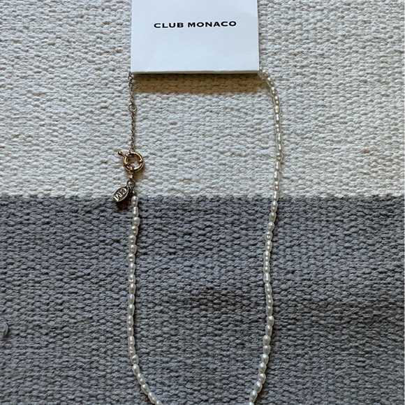 Club Monaco | Jewelry | Club Monaco Short Pearl Necklace | Poshmark